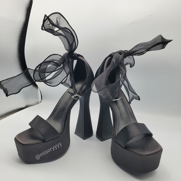 Dolls Kill | Shoes | Damaged Mislabeled Nwob Deadstock Dolls Killunholy ...